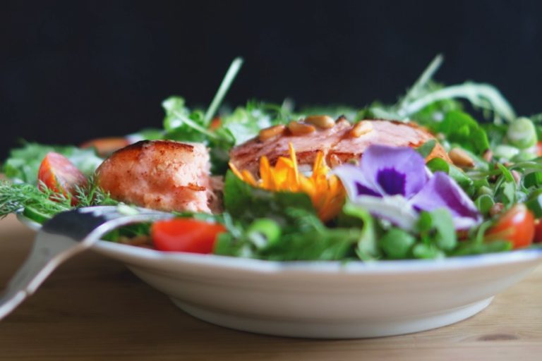 Cena saludable intenta esta receta fácil con menos de 500 calorías