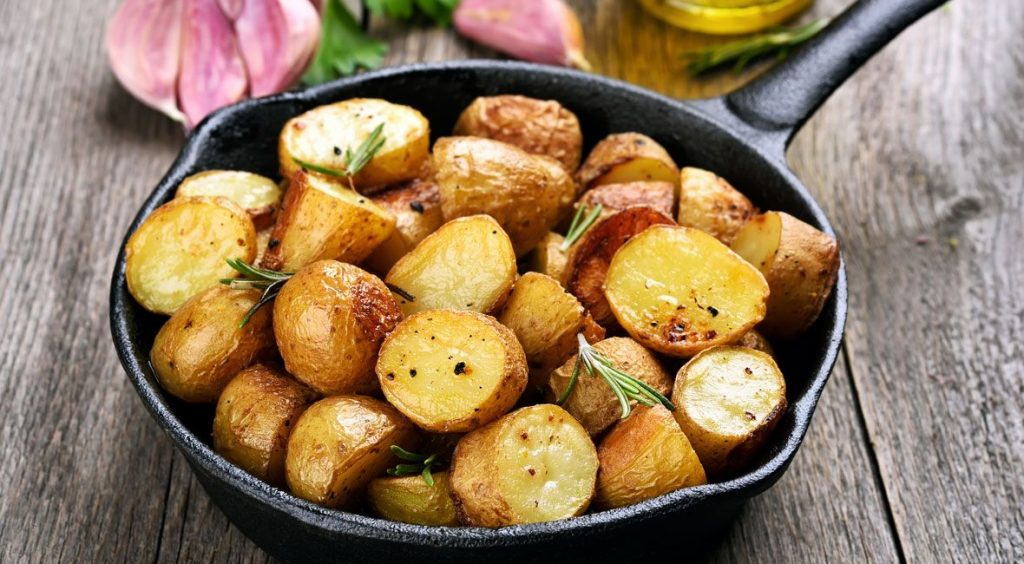 Chowder de papá y elote - Revista Cosmopolitan