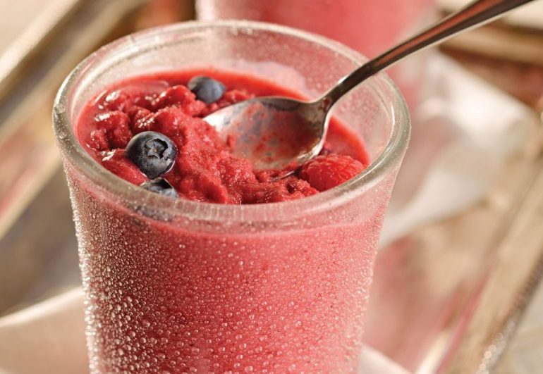 Smoothie de frutos rojos - Revista Cosmopolitan