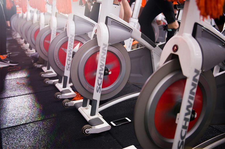 Los beneficios de hacer spinning - Revista Cosmopolitan