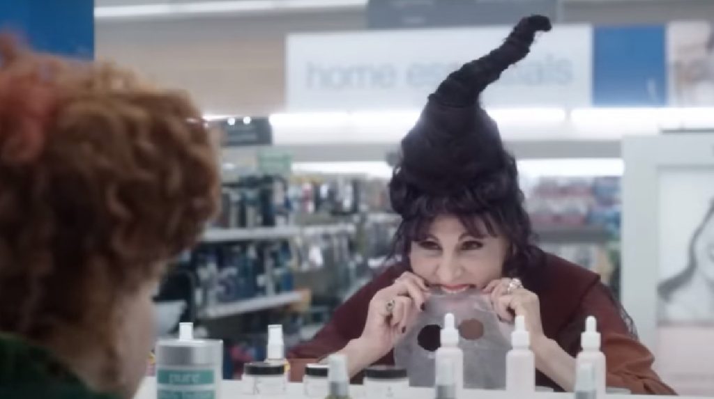 La razón por la que Kathy Najimy de 'Hocus Pocus' cambió de lado su ...